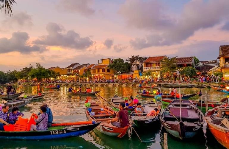 Hoian Nightlife: 9 Top Things to do in Hoian at Night | Asia Private ...